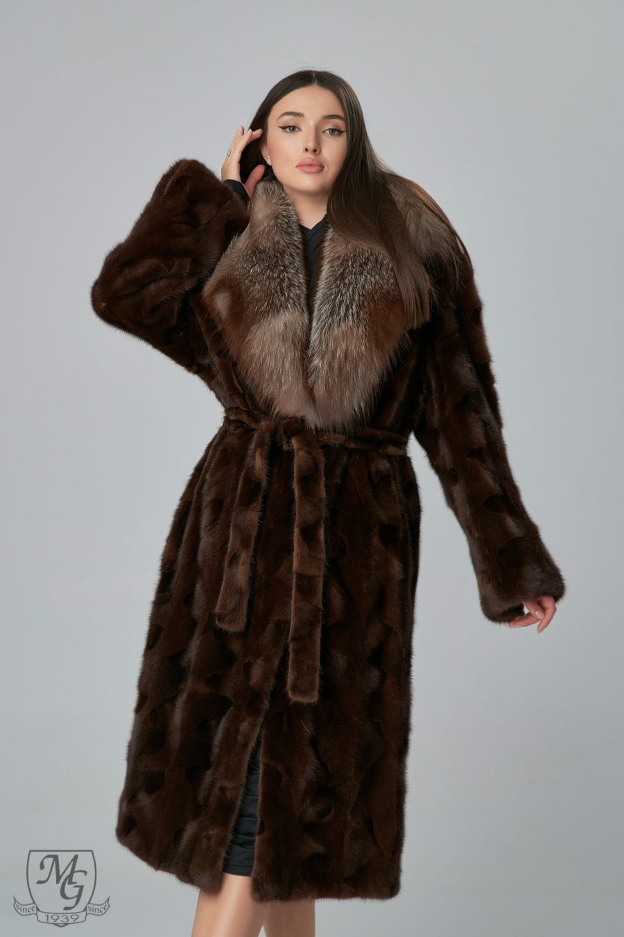 Haina din vizon / nurca demibuff cu vulpe Crystal 5026 - Casa de blanuri MG