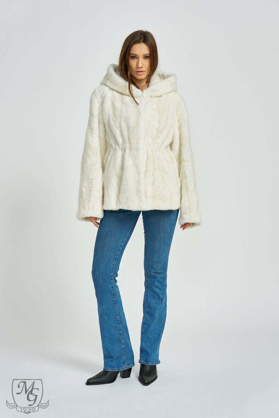Jacheta din blana de vizon (nurca) alba cu gluga model Adriana - Casa ...