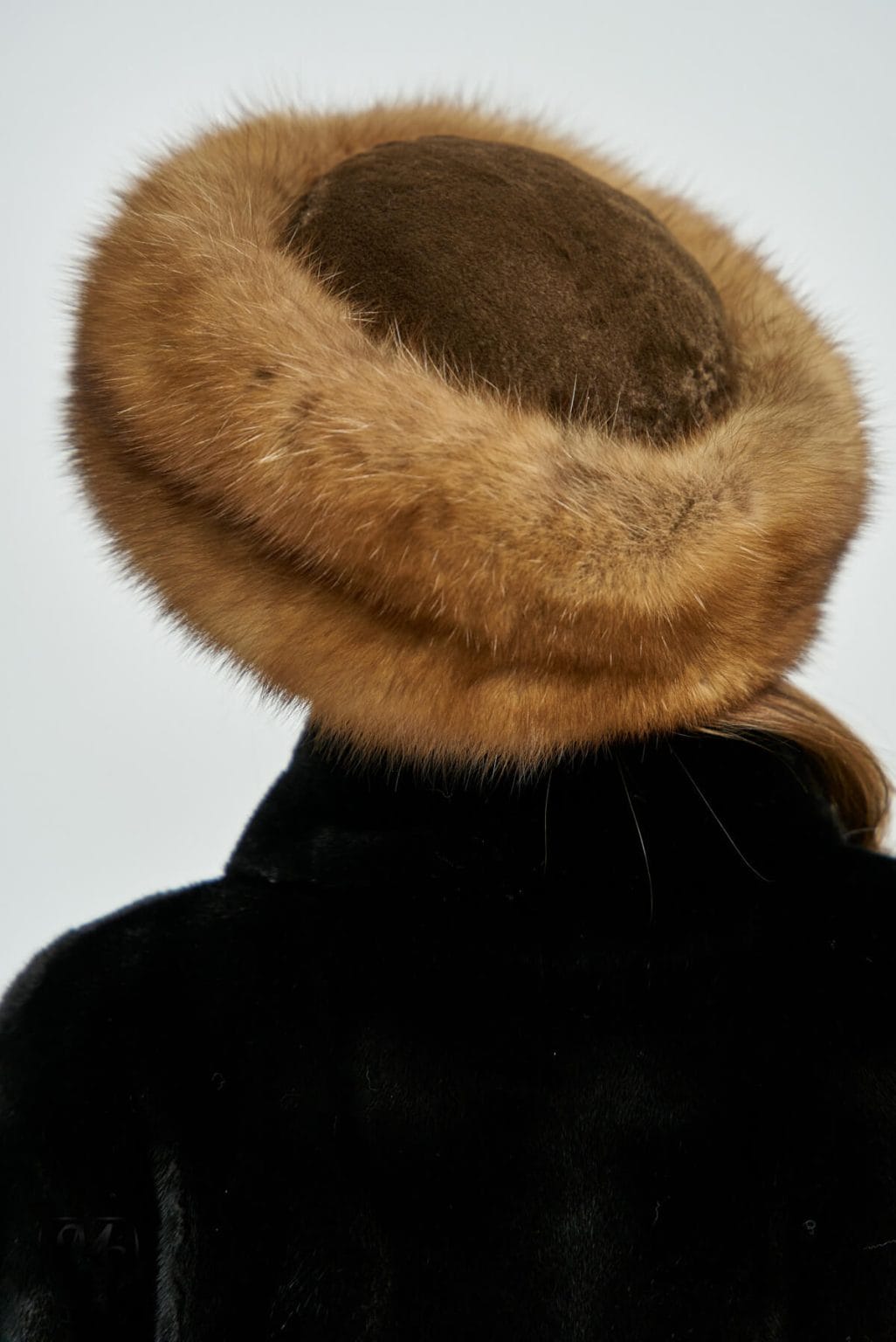 Russian sable fur hat with brown mink crown - Casa de blanuri MG