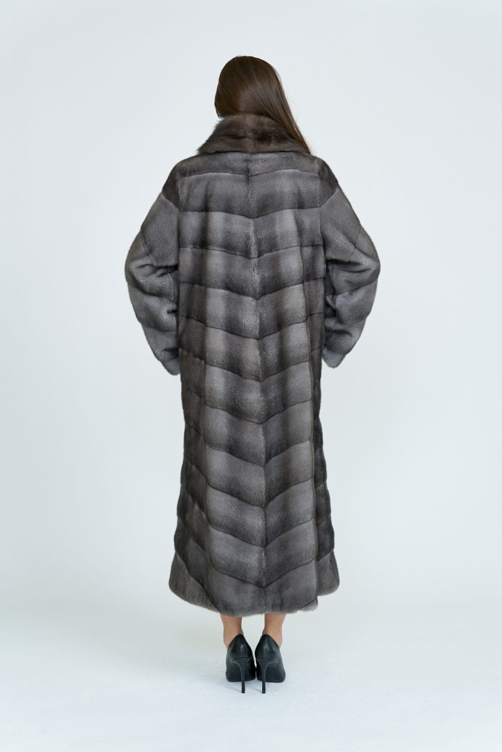 Mink Coat with Russian Sable Notch Collar - Casa de blanuri MG